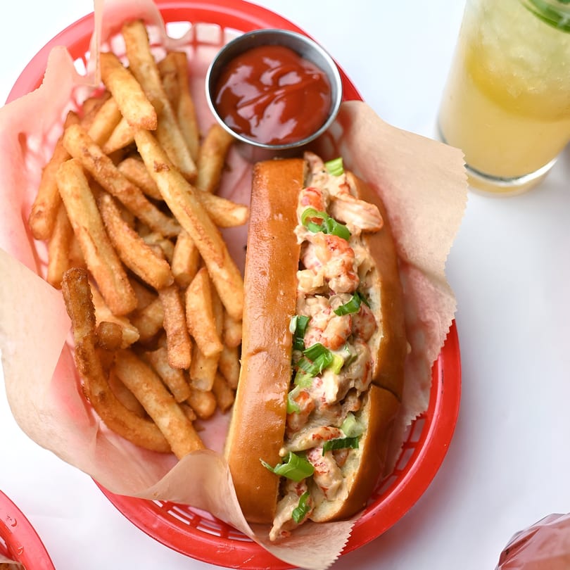 Best Seafood in Bronx, NY | Shaking Crab (Bronx) | Seafood near me