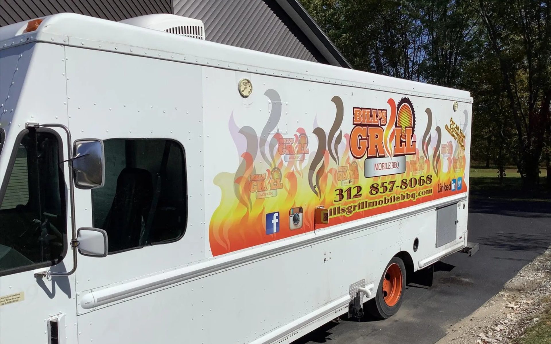 mobile bbq catering